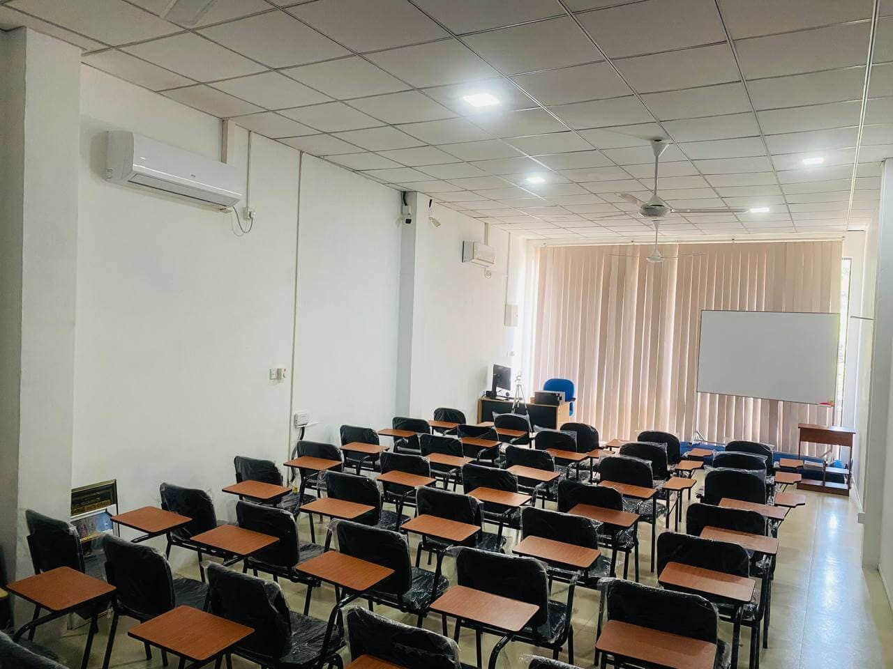 About Us - Datatech Lanka